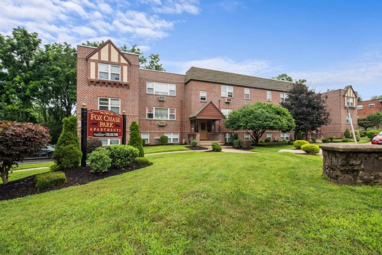 Fox Chase Park | Apartments in Fox Chase Philadelphia